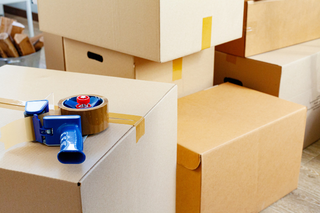Advantages of Using Storage Services While Moving | EZ Cube Moving ...